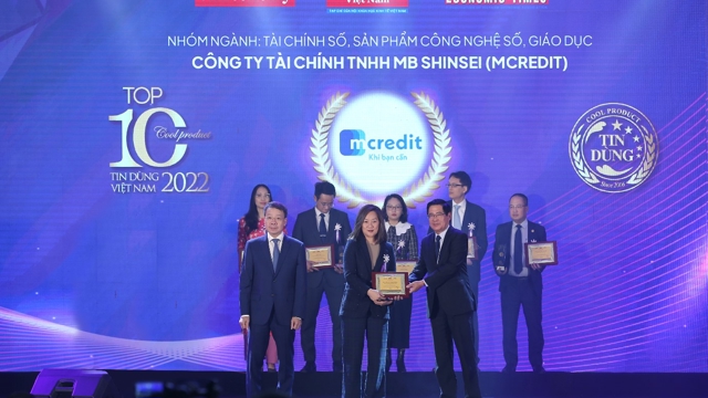 Vay TikTak của Mcredit lọt Top 10 Sản phẩm Tài chính số - Dịch vụ tin dùng Việt Nam 2022 - Nhịp ...