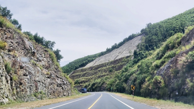 Chính phủ đồng ý bố trí vốn nghiên cứu mở rộng cao tốc La Sơn - Túy Loan lên 4 làn xe - Vietnam ...