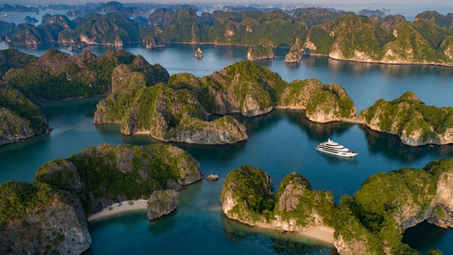 Cát Bà thay đổi “diện mạo” để bùng nổ du lịch - Nhịp sống kinh tế Việt ...