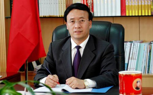 Quan chức Trung Quốc mang đồng hồ hàng hiệu - VnEconomy