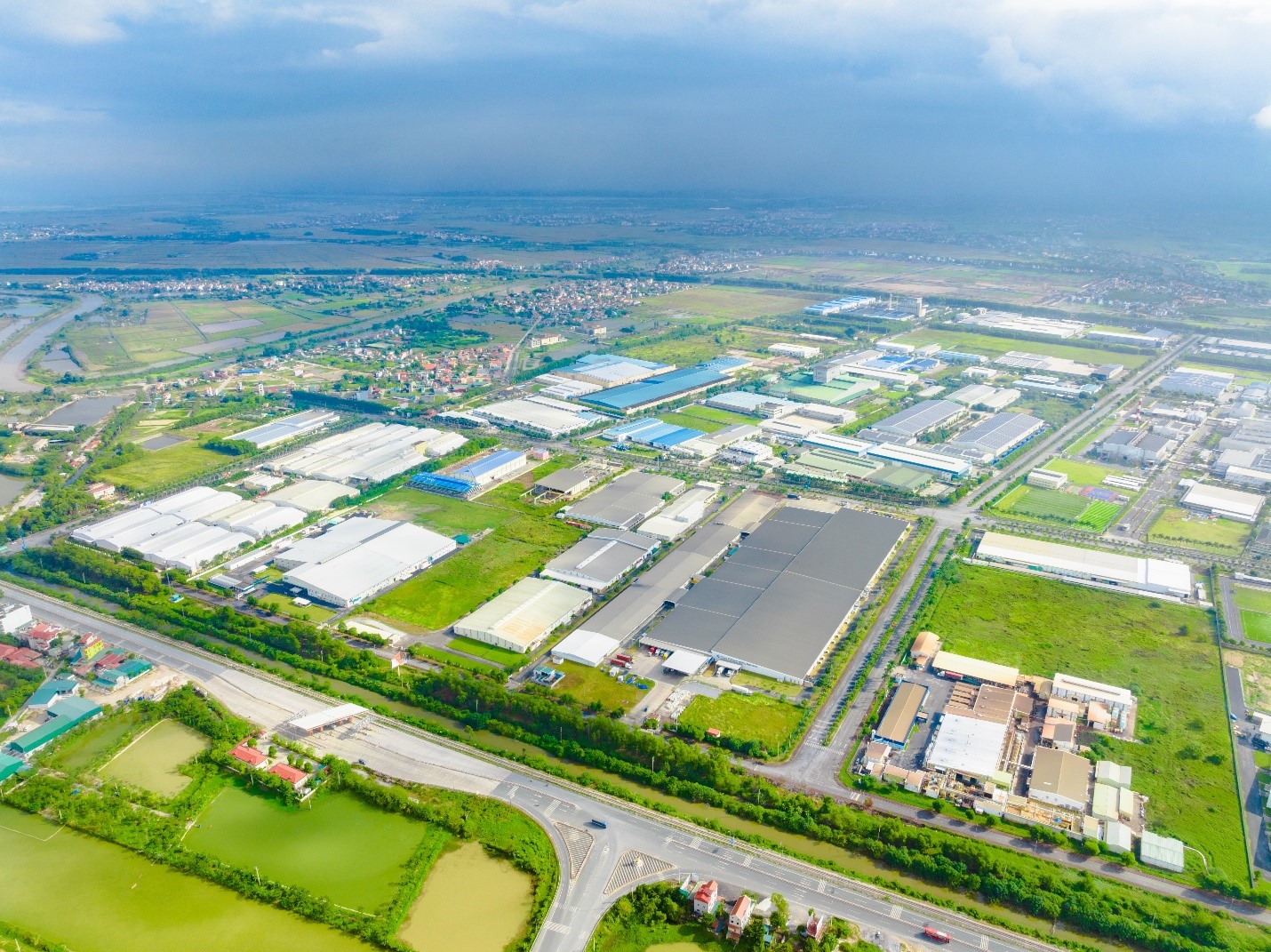 ROX Group được vinh danh Nhãn hiệu nổi tiếng Việt Nam 2024 - VnEconomy