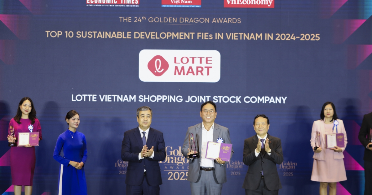LOTTE Mart Vietnam honored at the Golden Dragon Awards 2025 - VnEconomy